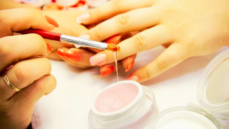 What Is Builder Gel and Why It's Popular? | TheBeautyFoodie